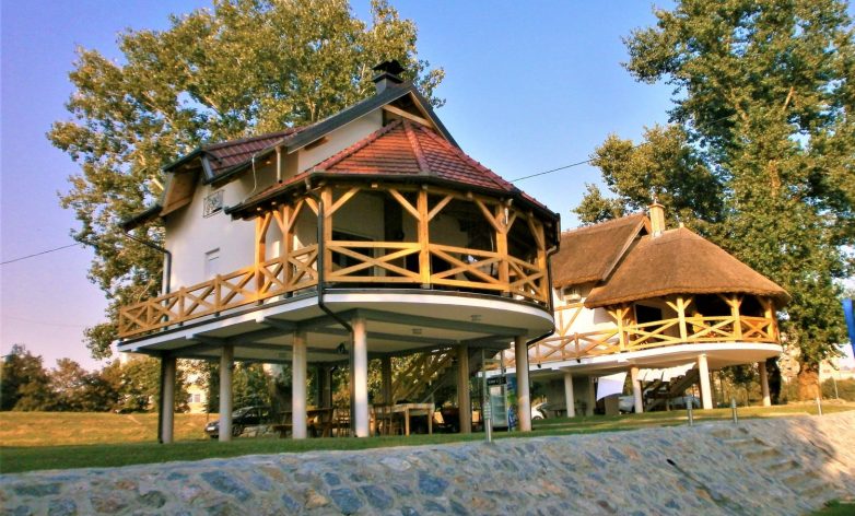 Sojenice ponovo osvajaju obale – Gradnja