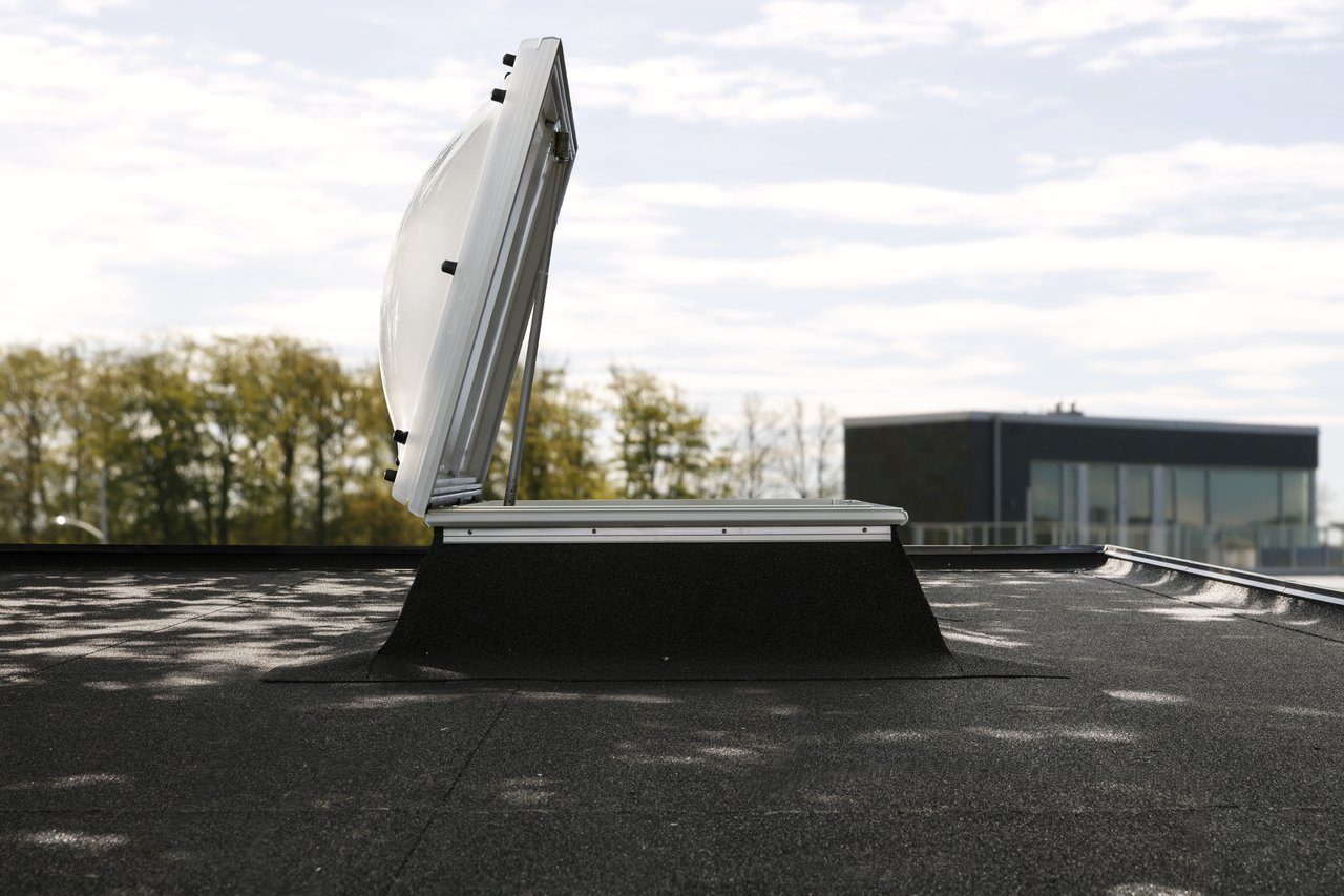 Stigle VELUX kupole za osvetljenje nestambenih zgrada - Gradnja