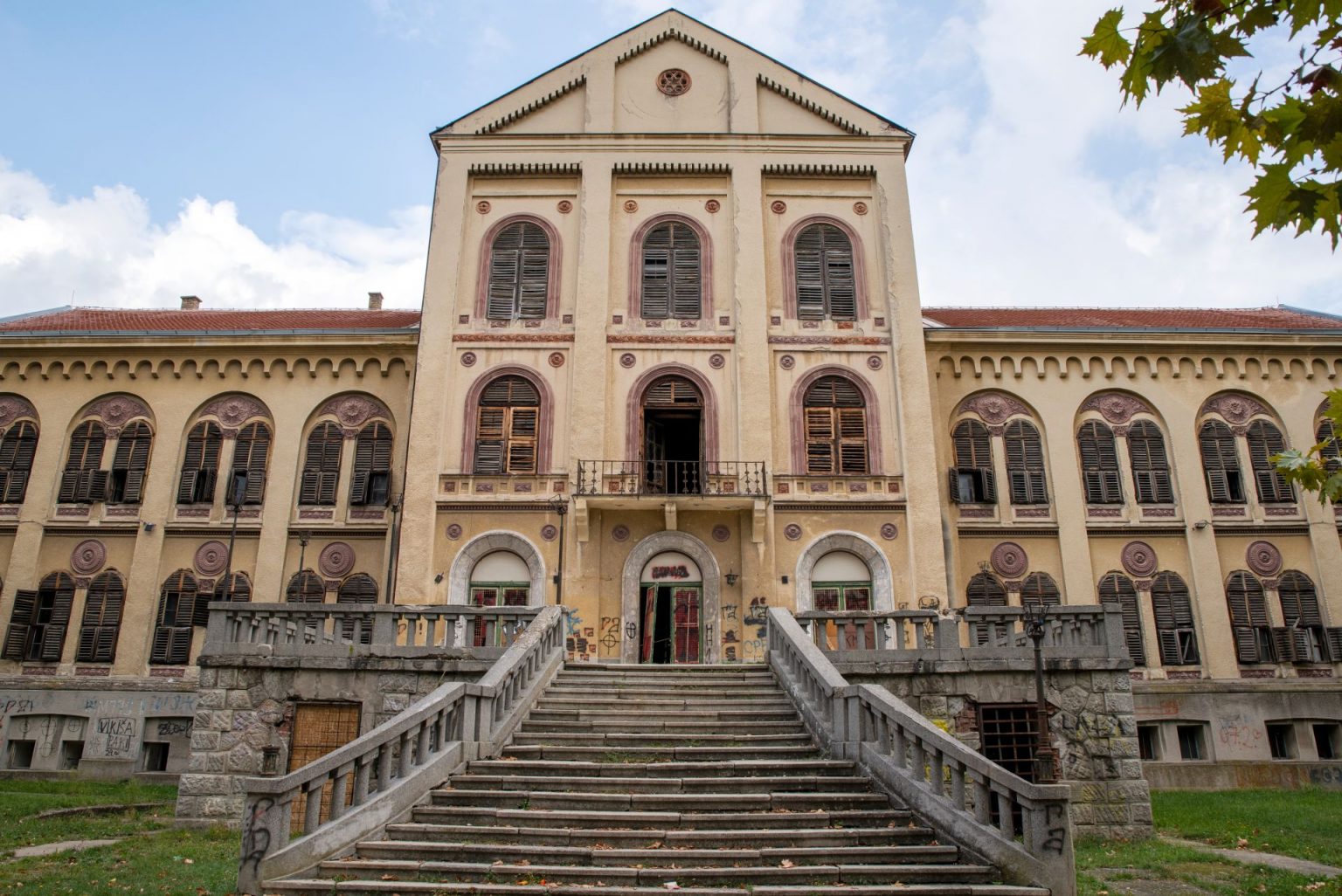Pet dvoraca u centralnoj Srbiji koje moramo spasiti - Gradnja
