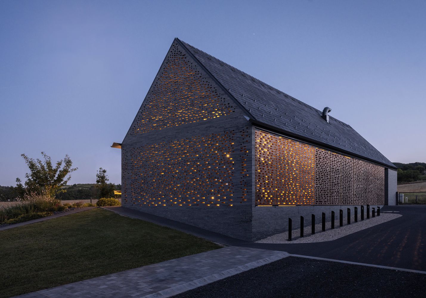 Mali bistro u štali: Panonska tradicija prevedena na savremeni jezik ...